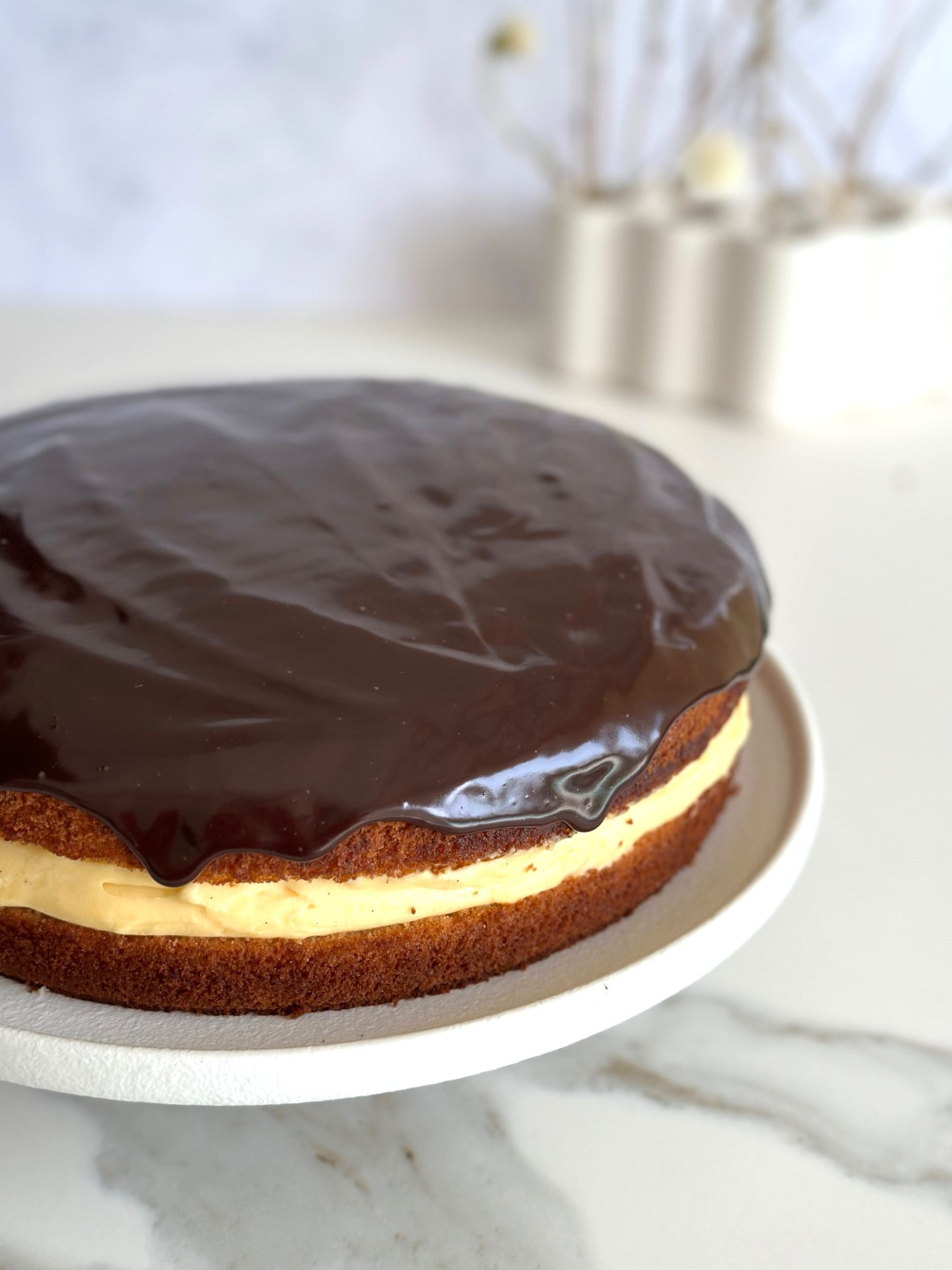 Boston cream pie or “kok cake” for Cypriots - Cuisinovia